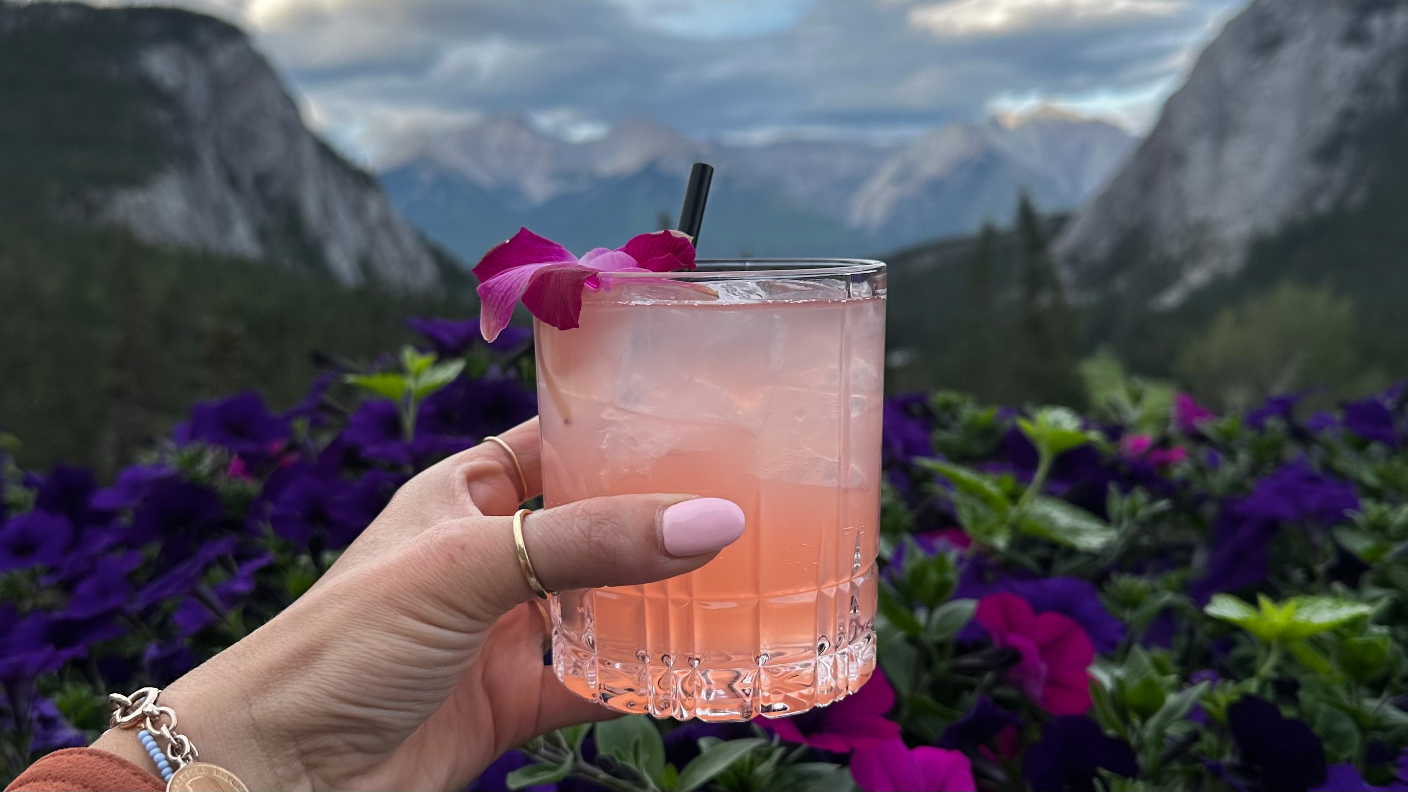 Rundle Bar | Best Patio Award 2024 | Canada’s 100 Best Restaurants ...